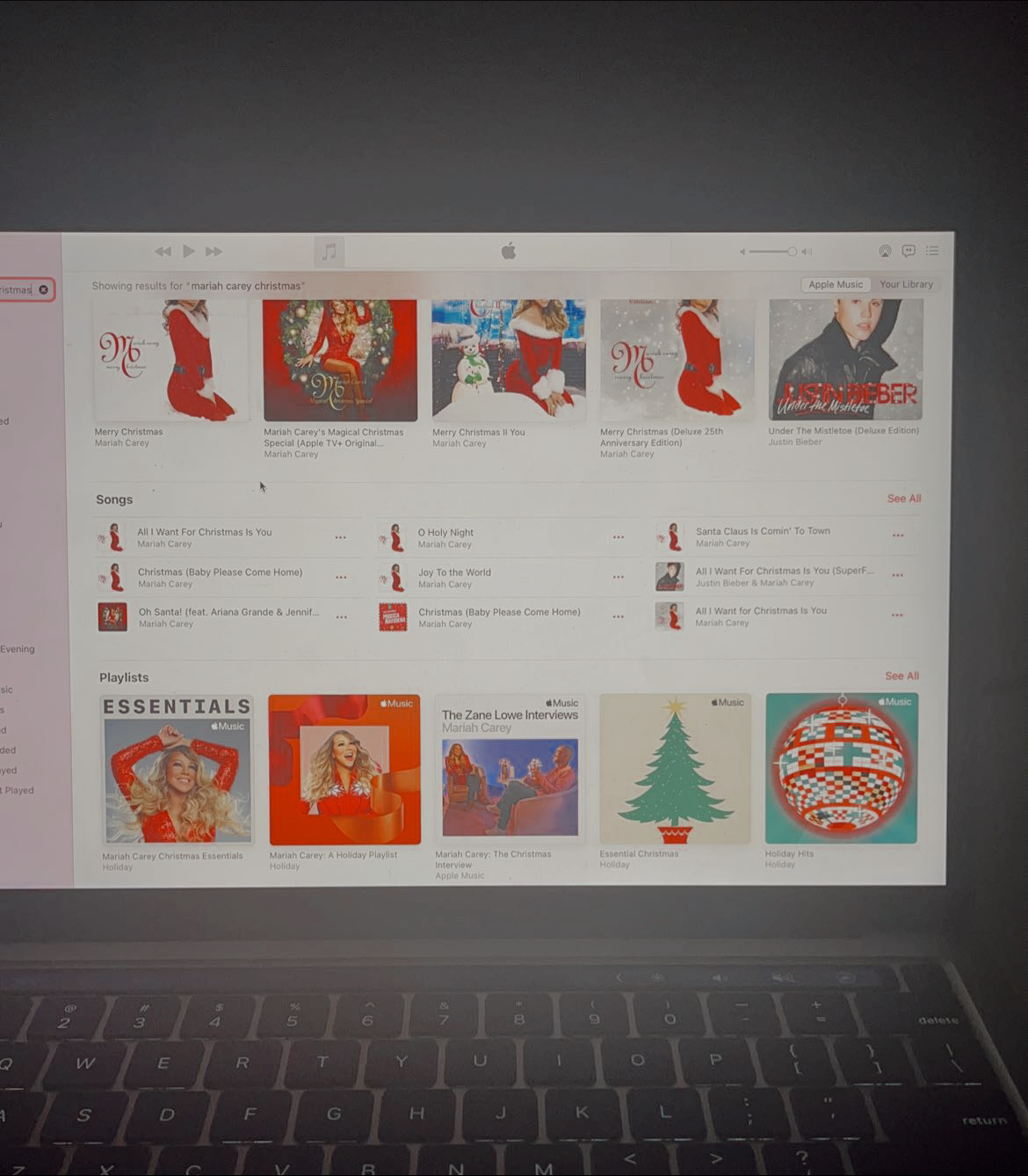 Mariah Carey: the queen of christmas – Spartan Shield